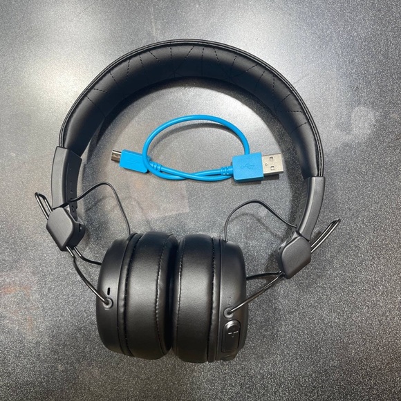 Jlab | Headphones | Jlab Studio Bluetooth Wireless Onear Headphones ...